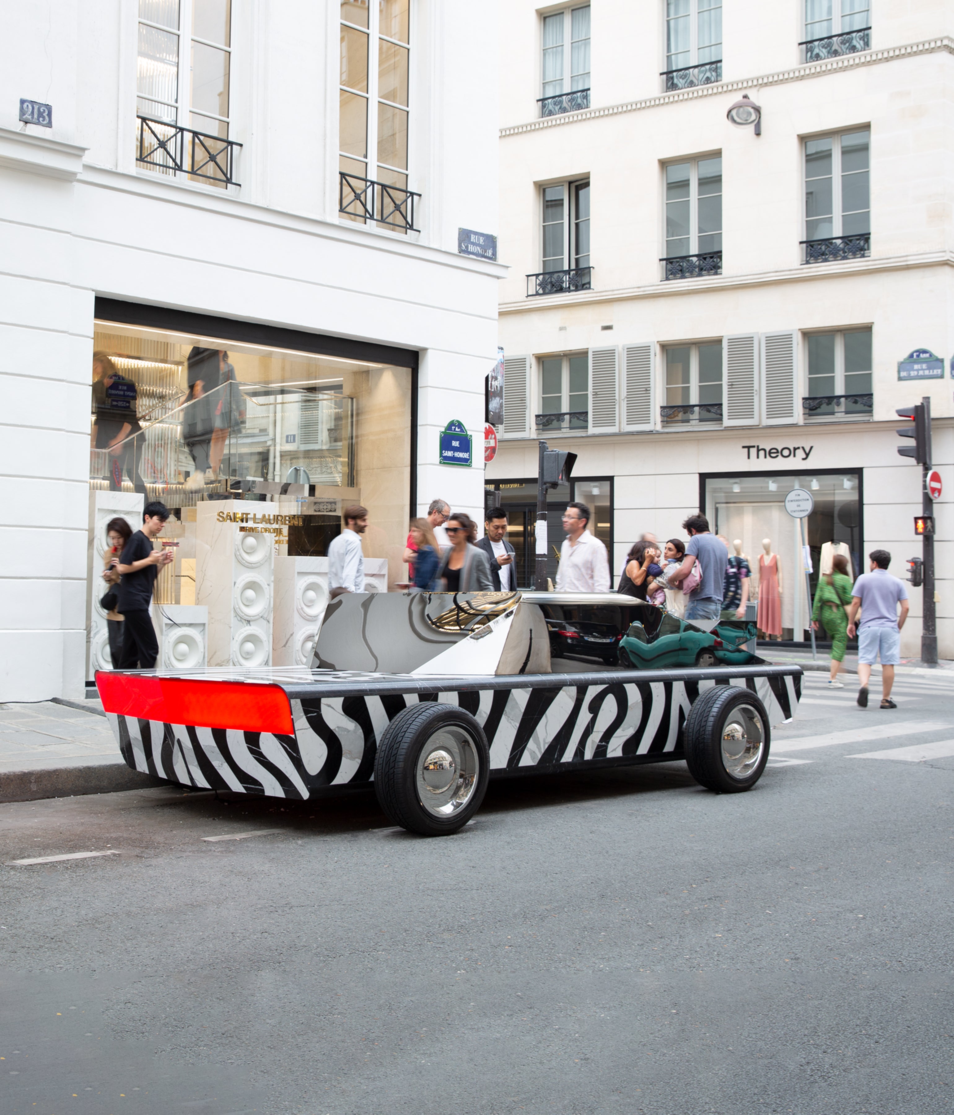 Saint Laurent – Candylab
