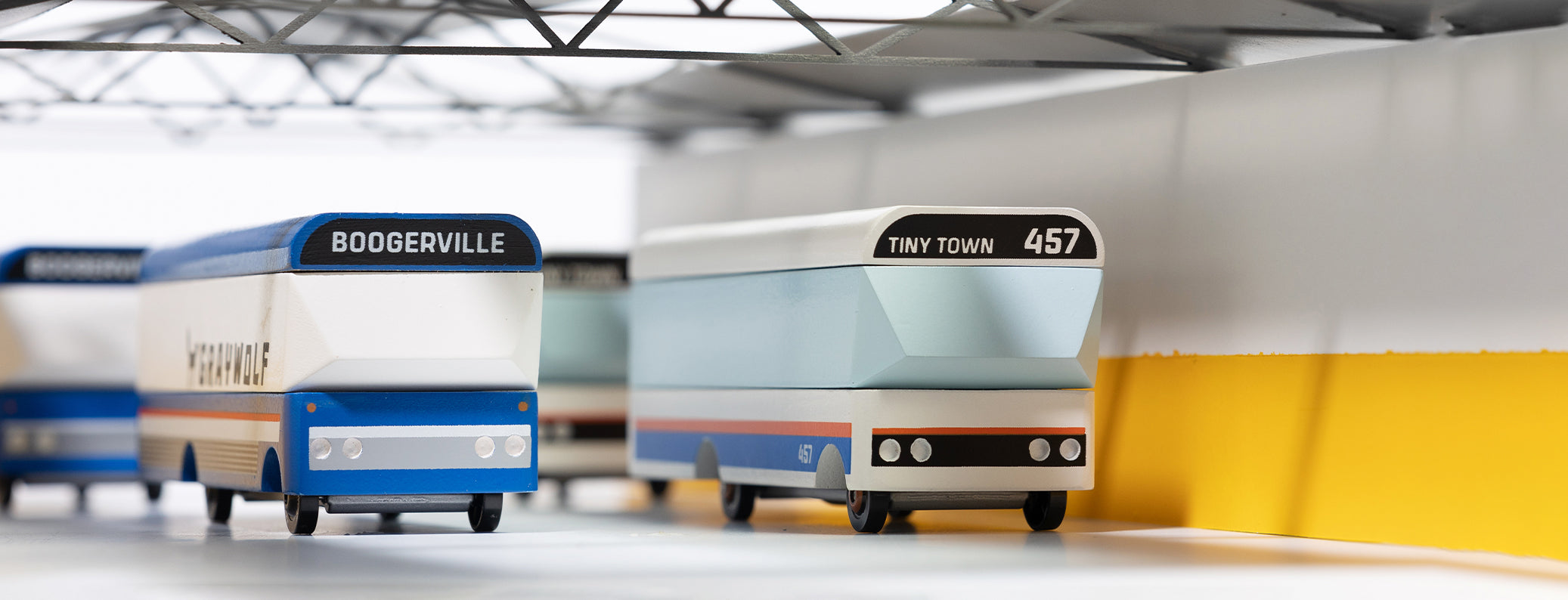 Buses & RV's – Candylab